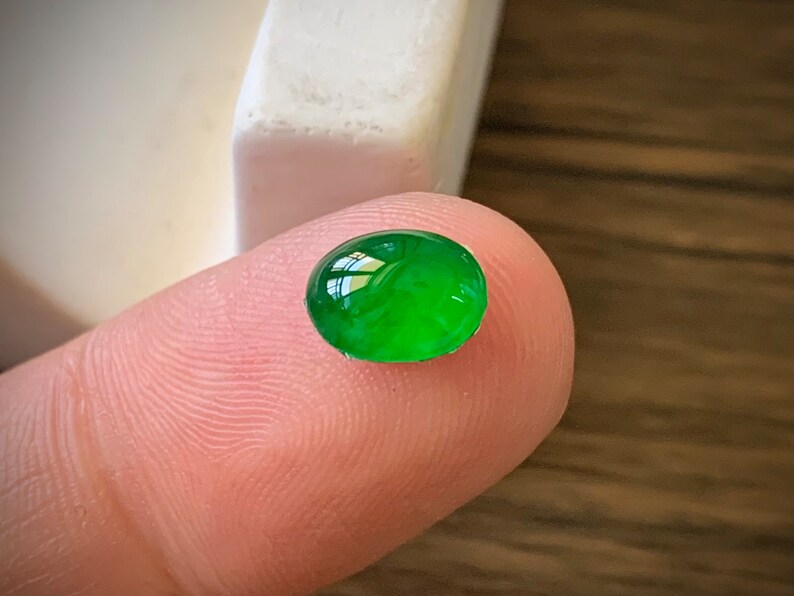 Natural Burmese Emerald A Cargofull Dragonstone Cat's Eye Glass Can Be ...