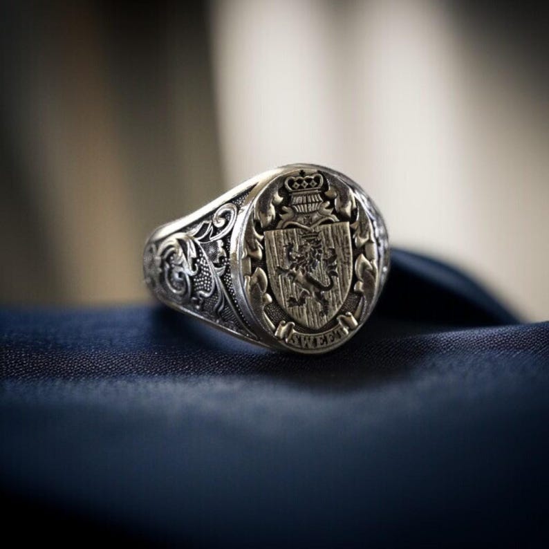 Lion Crest Signet Ring | Vintage Medieval Gothic Style. - Etsy Australia