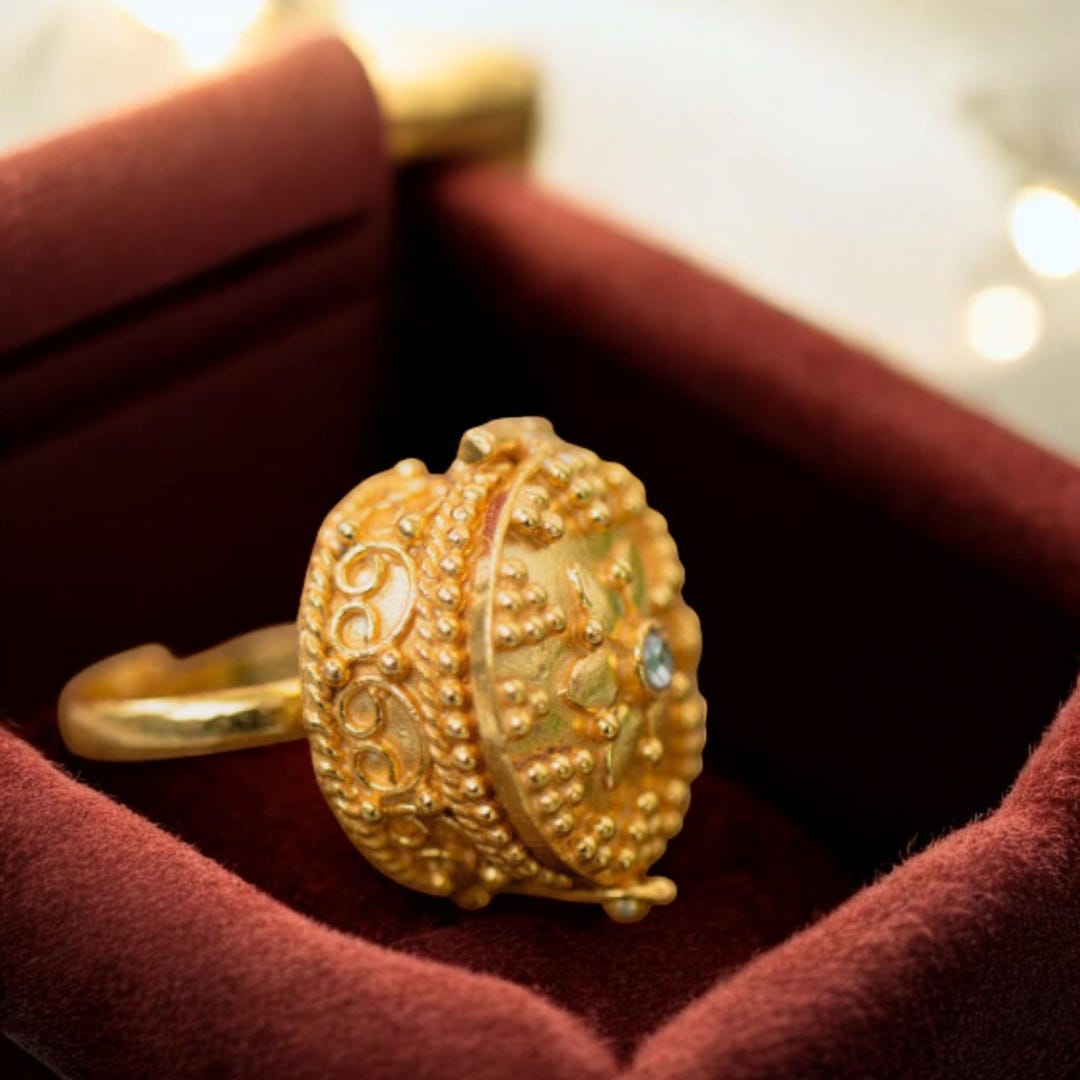 925 Sterling Gold Plated Poison Ring - Vintage Round Poison Ring With ...