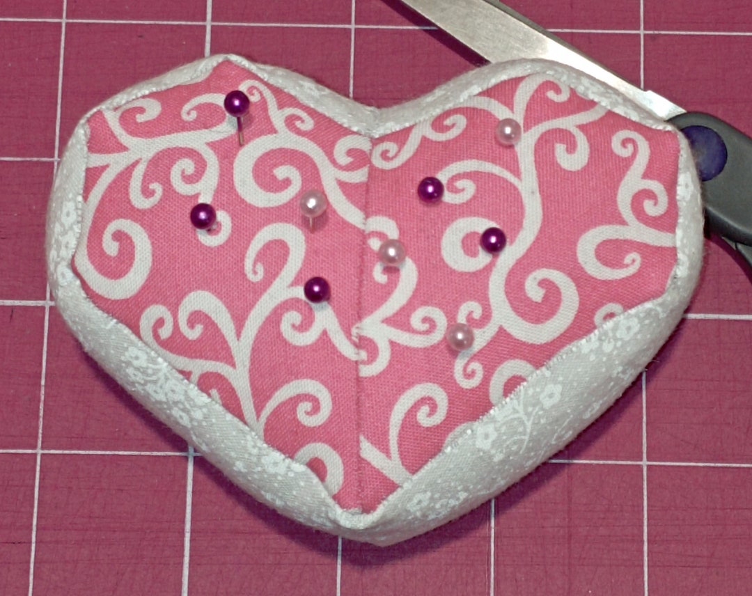 Delightful Heart Pin Cushion Pattern Using English Paper Piecing Method ...