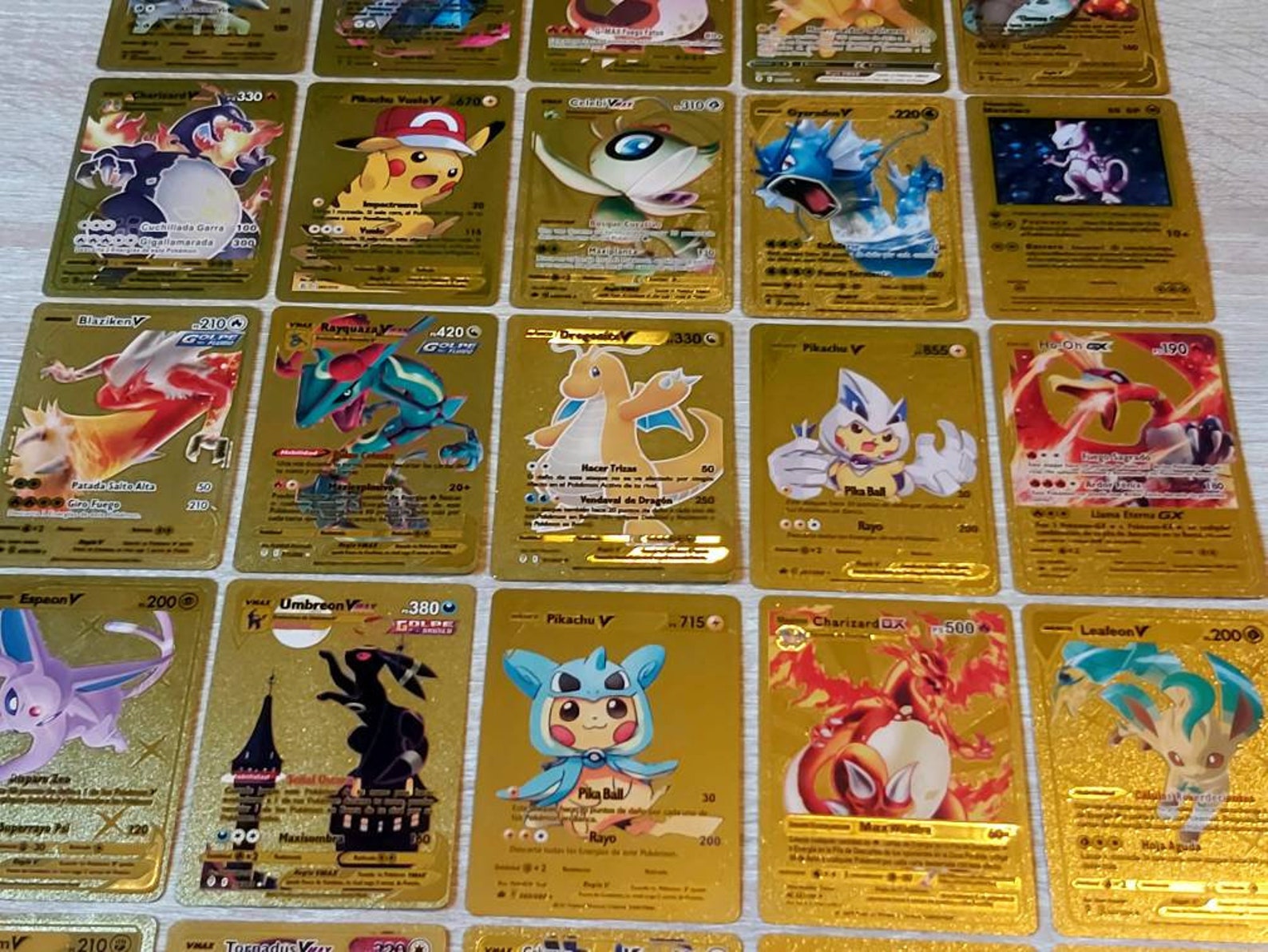 25 tarjetas Pokemon oro Vmax Gx Pikachu Vuelo en Español - Etsy México