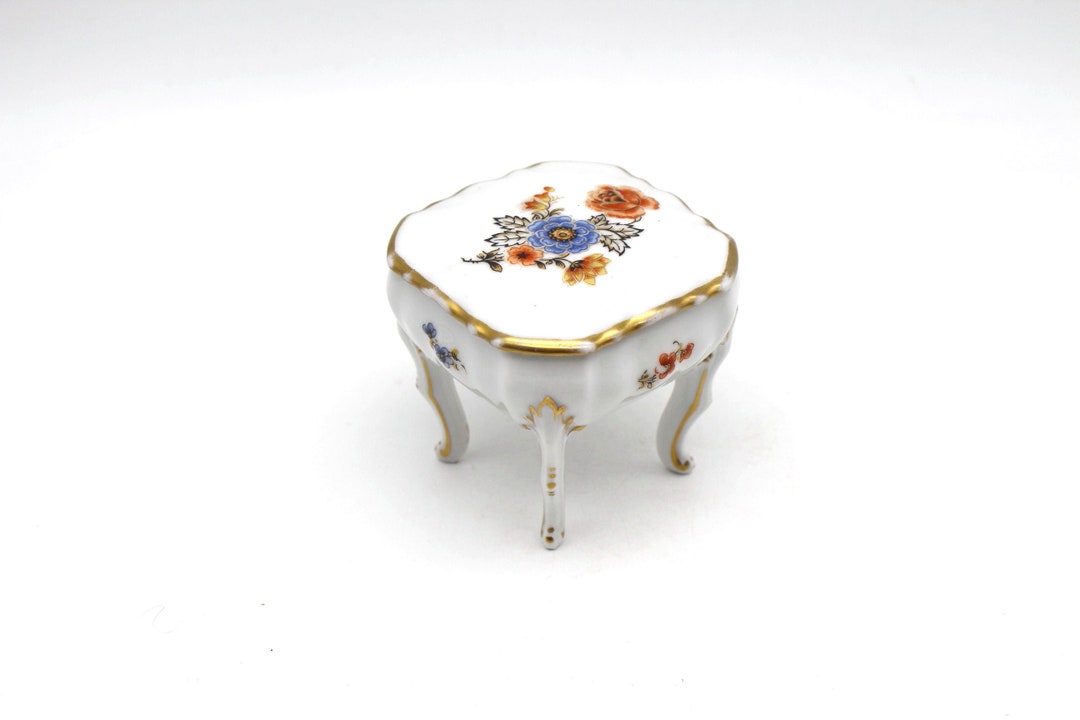 Porcelain Box on Feet With Lid DDR Lid Box Oval Pill Box Ring Box - Etsy