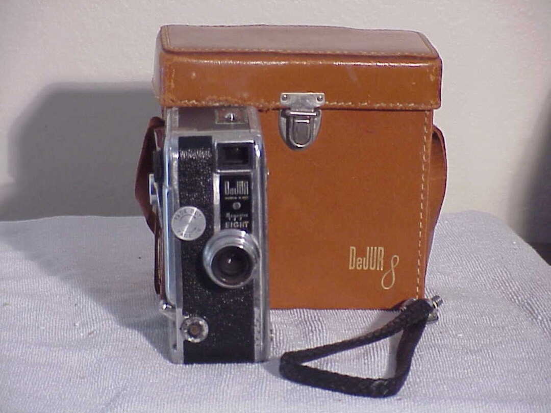 Vintage Dejur D-100 Movie Camera With Case - 8mm Film Camera - Display ...
