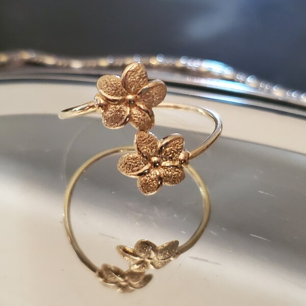 Gold Flower Ring - Etsy