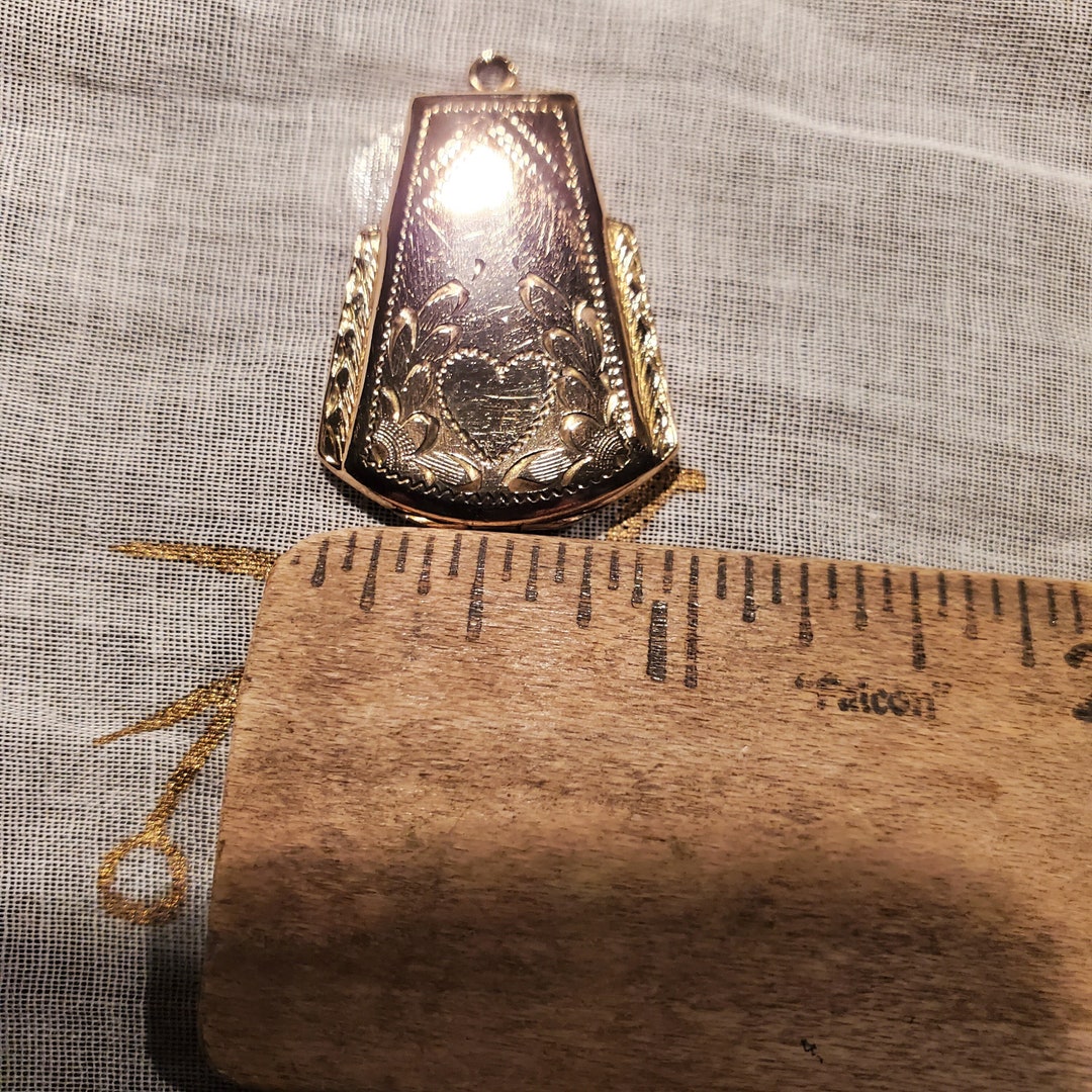 Beautiful Vintage Gold Filled Locket, Engraved Locket - Etsy