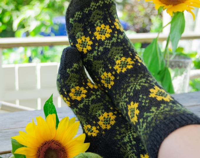 Sunflower Fields Socks - Pdf Knitting Pattern Colorwork, Flower ...