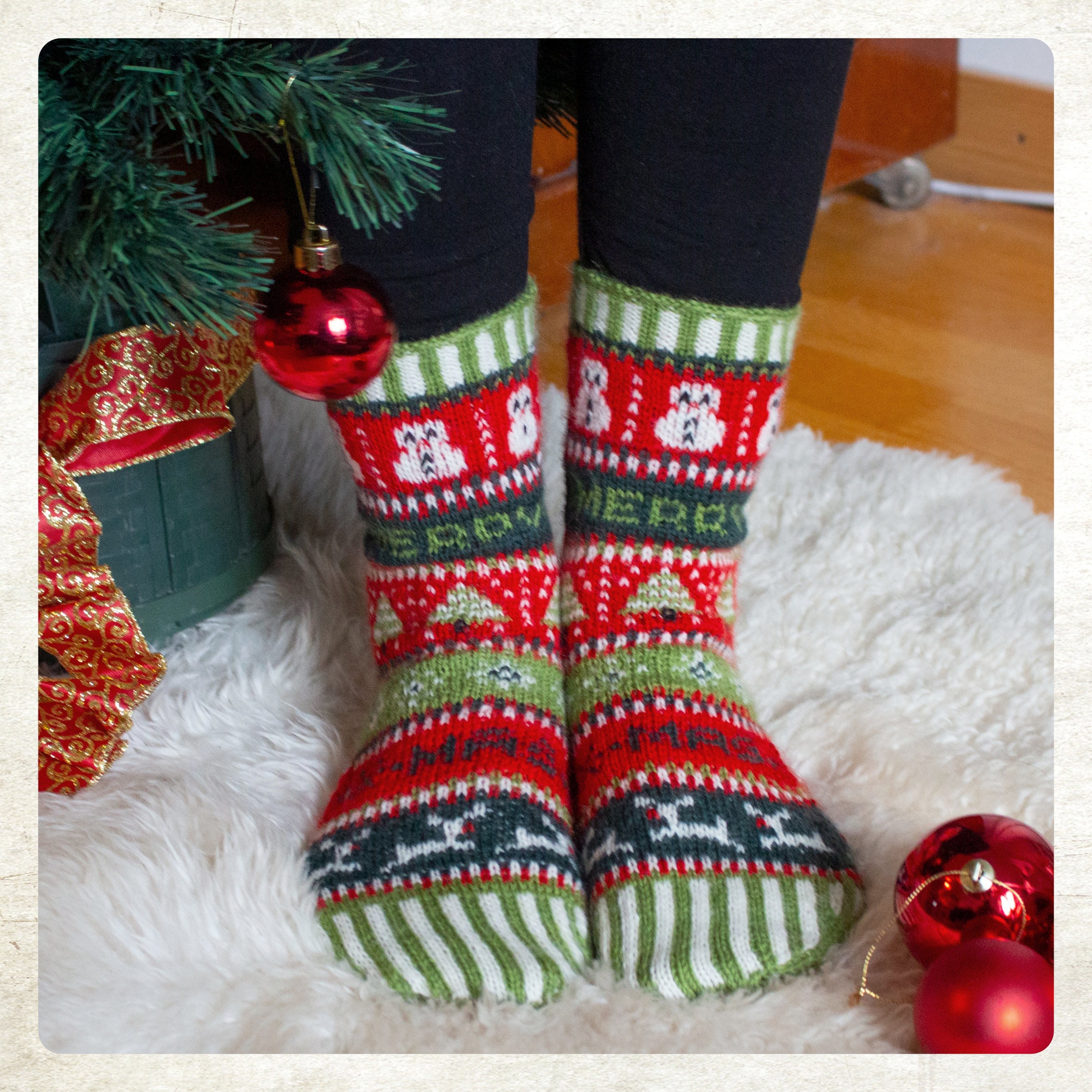Merry X-mas Socks PDF Knitting Pattern - Etsy