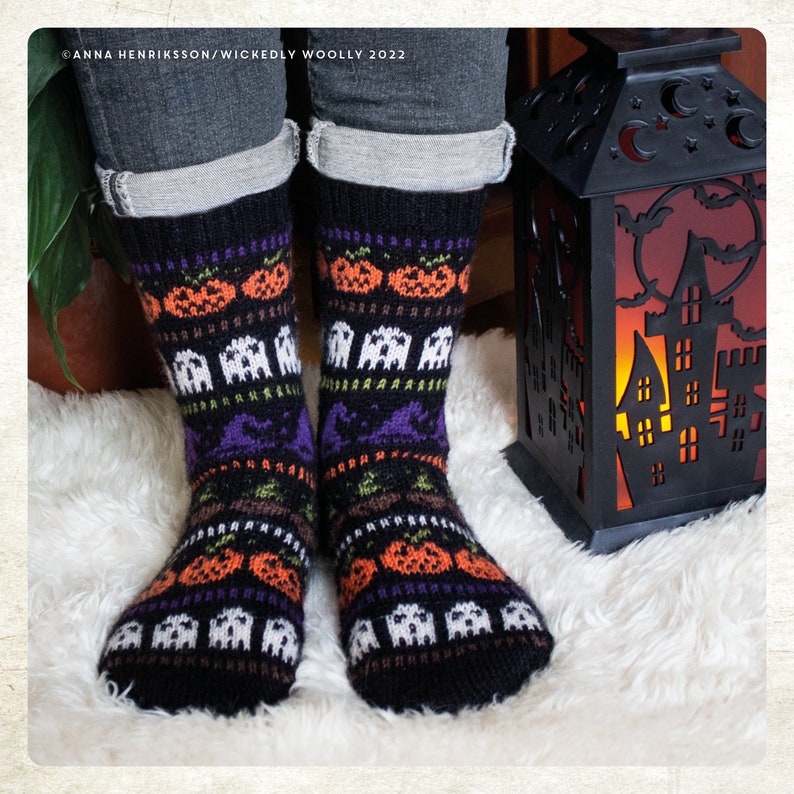 Spooky Season Socks PDF Knitting Pattern - Etsy