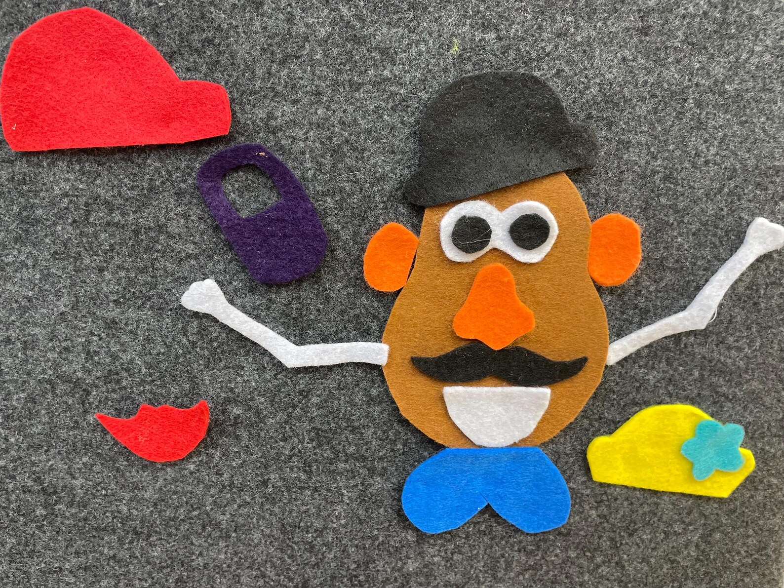Felt Busy Bags - Fun (quiet!) Activity for Toddlers and Preschoolers ...