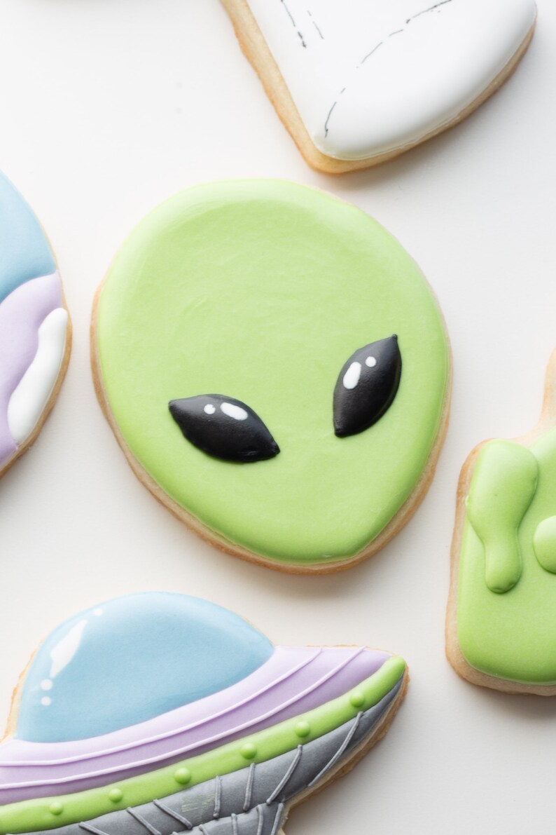 Alien Cookie Cutter - Etsy
