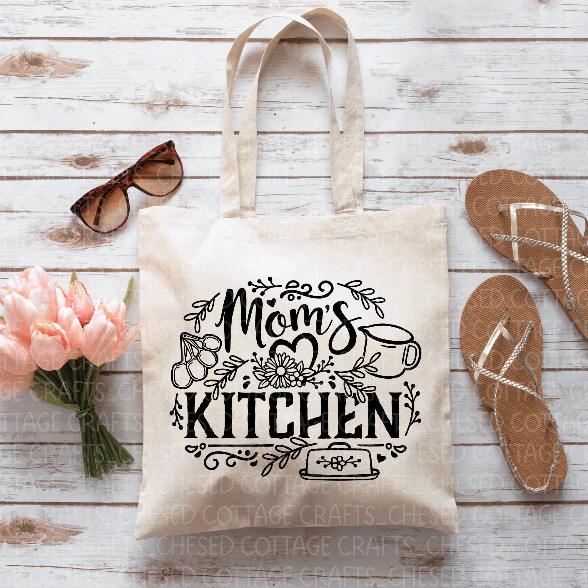 Mom's Kitchen SVG, Kitchen SVG, Kitchen Sign Svg, Mom's Kitchen PNG ...