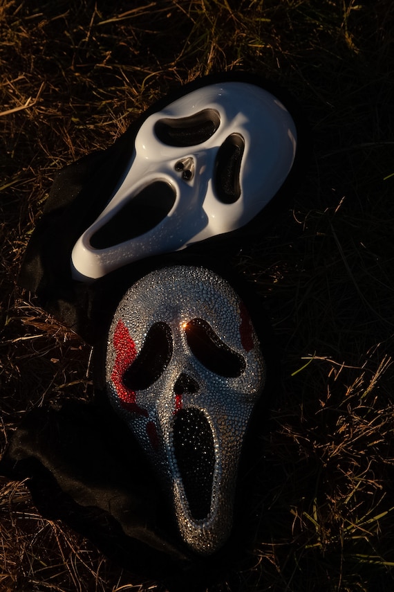 Bleeding Scream Mask
