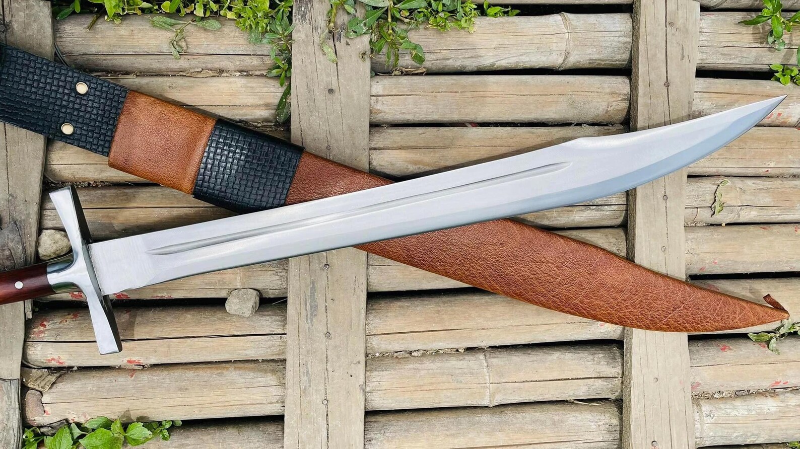 24-inch Blade Custom Machete Sword Hand-forged Carbon Steel ...