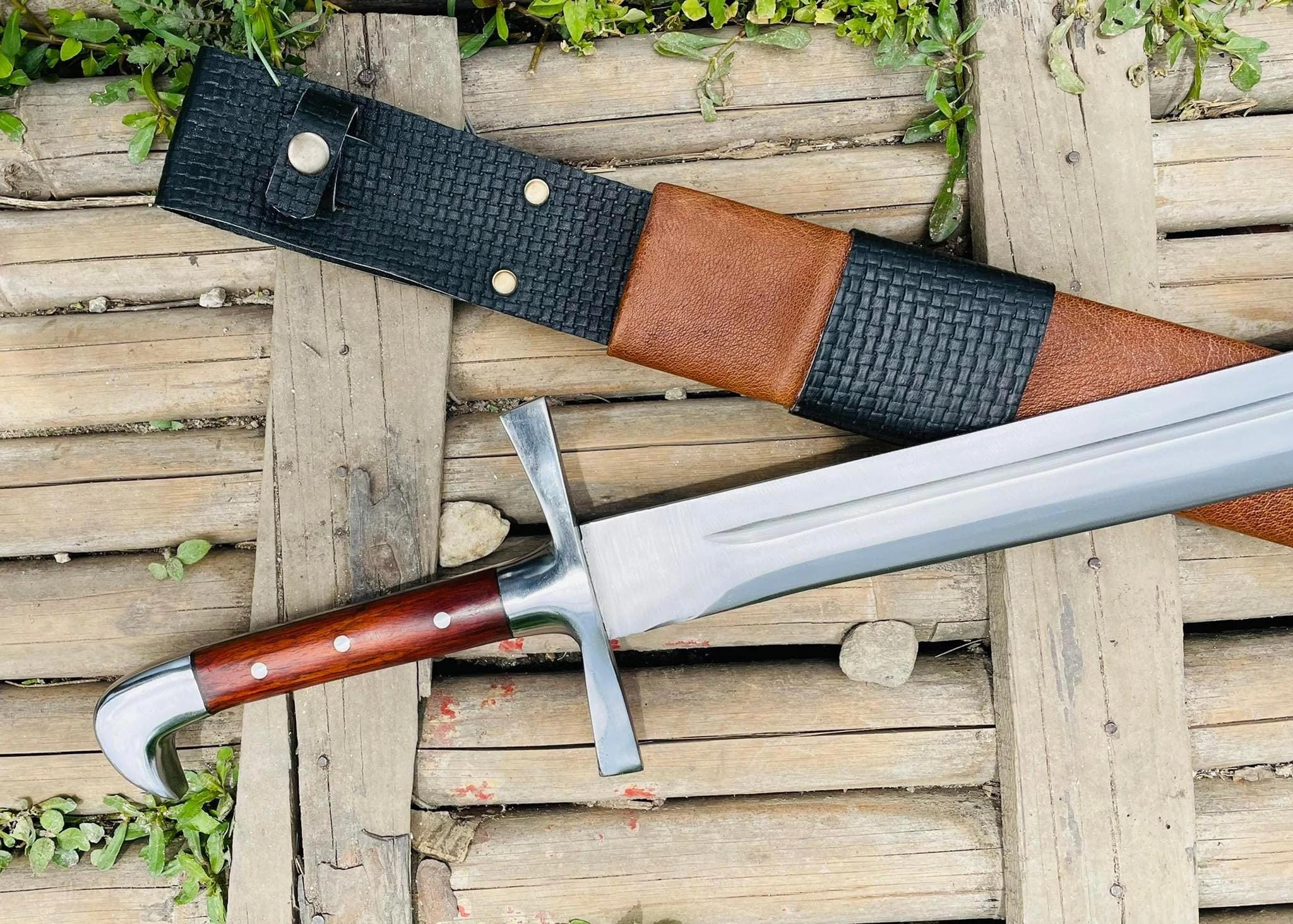 24-inch Blade Custom Machete Sword Hand-forged Carbon Steel ...