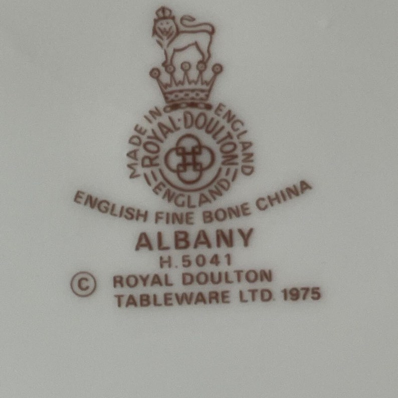 Royal Doulton Albany Dinner Plates H5041 Bone China Made in England - Etsy