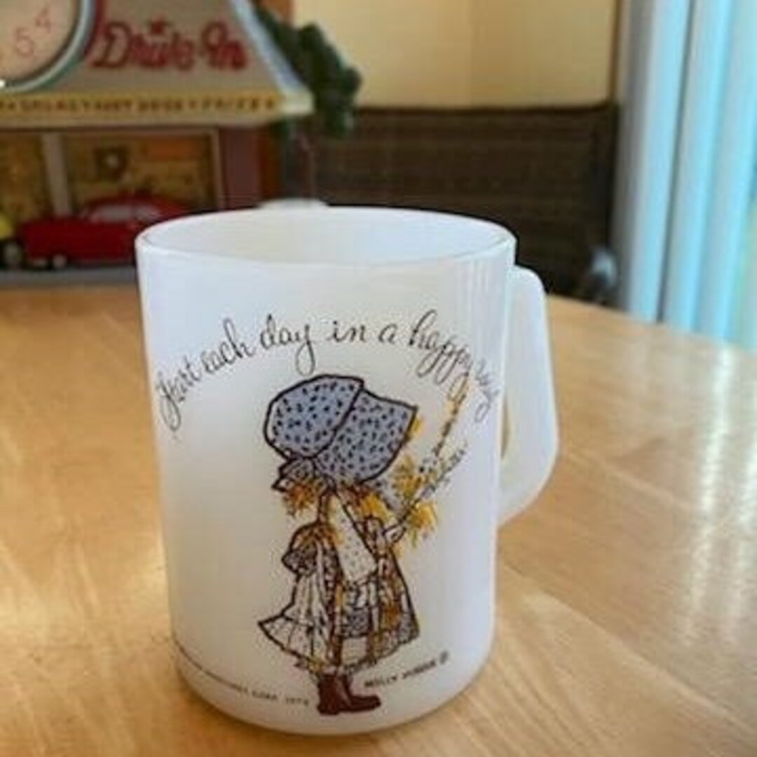 Holly Hobbie Milk Glass 1972 American Greetings Mug Etsy