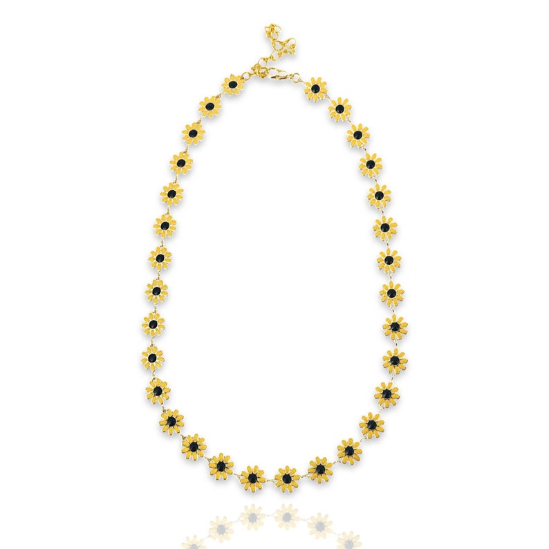 Enamel Daisy Flower Chain Necklace - Modern Gold Layering Necklace - Etsy