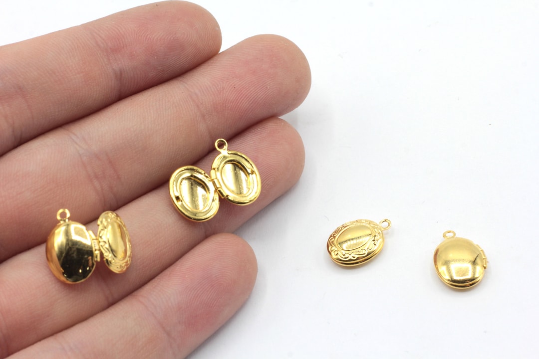 10x13mm 24k Shiny Gold Plated Mini Oval Locket Charms, Minimalist ...