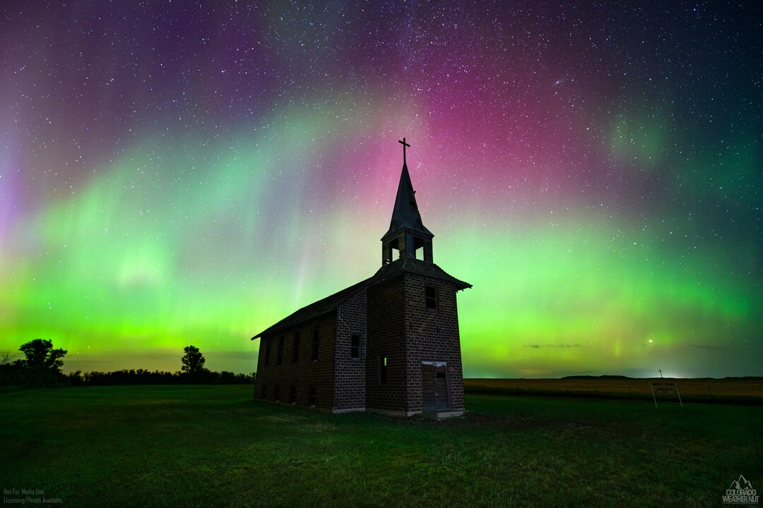 Northern Lights Wall Art - Abandoned Church - Etsy