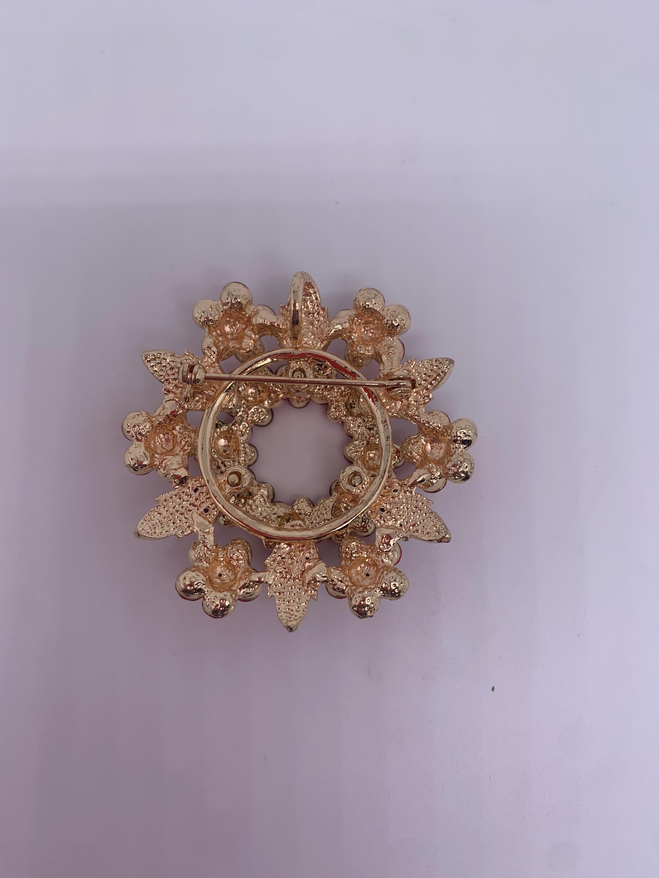 Wreath Pin - Etsy