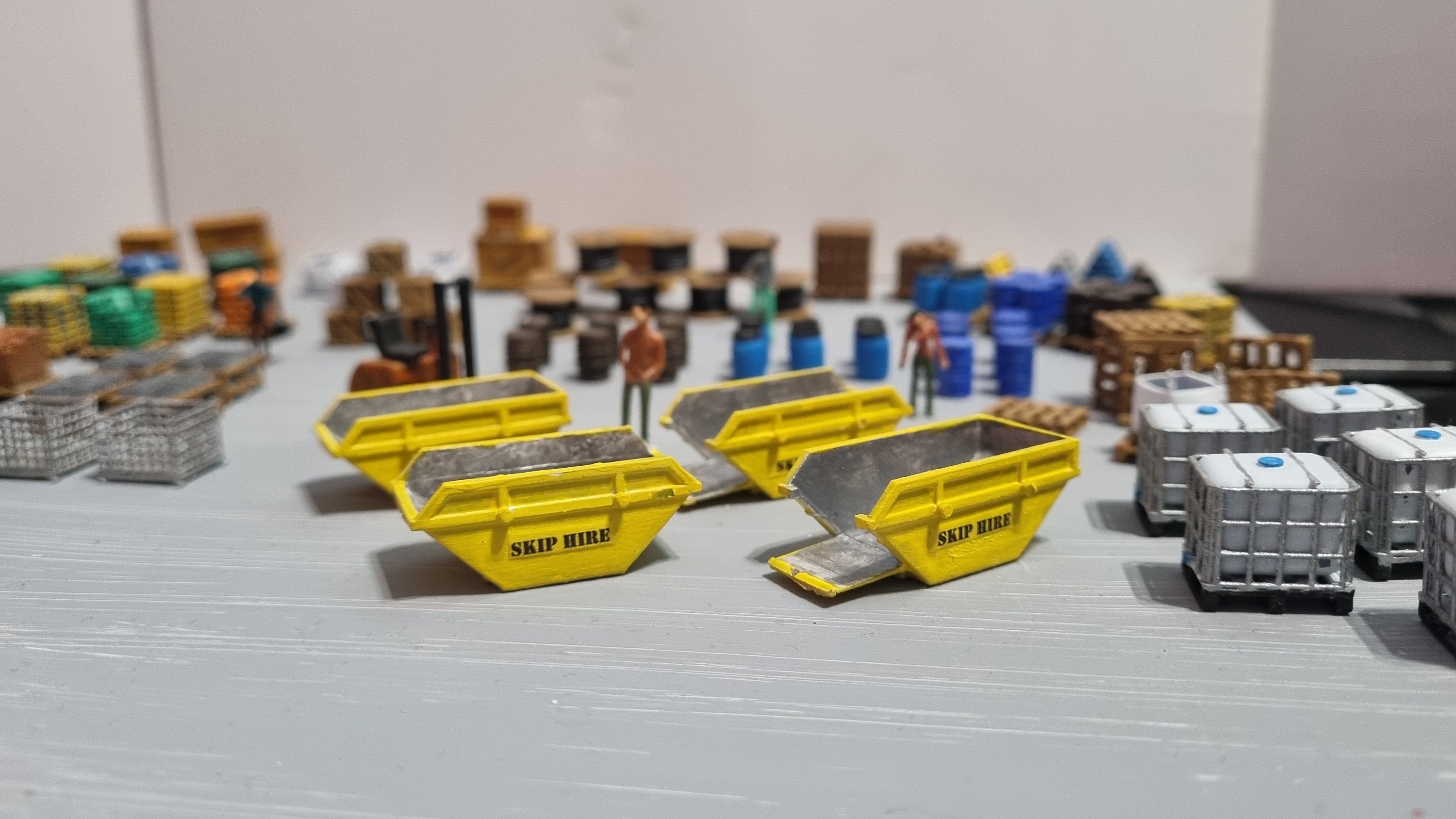 Skips Set of Four OO Gauge 1:76 Scale Model Scenery Railway/diecast ...