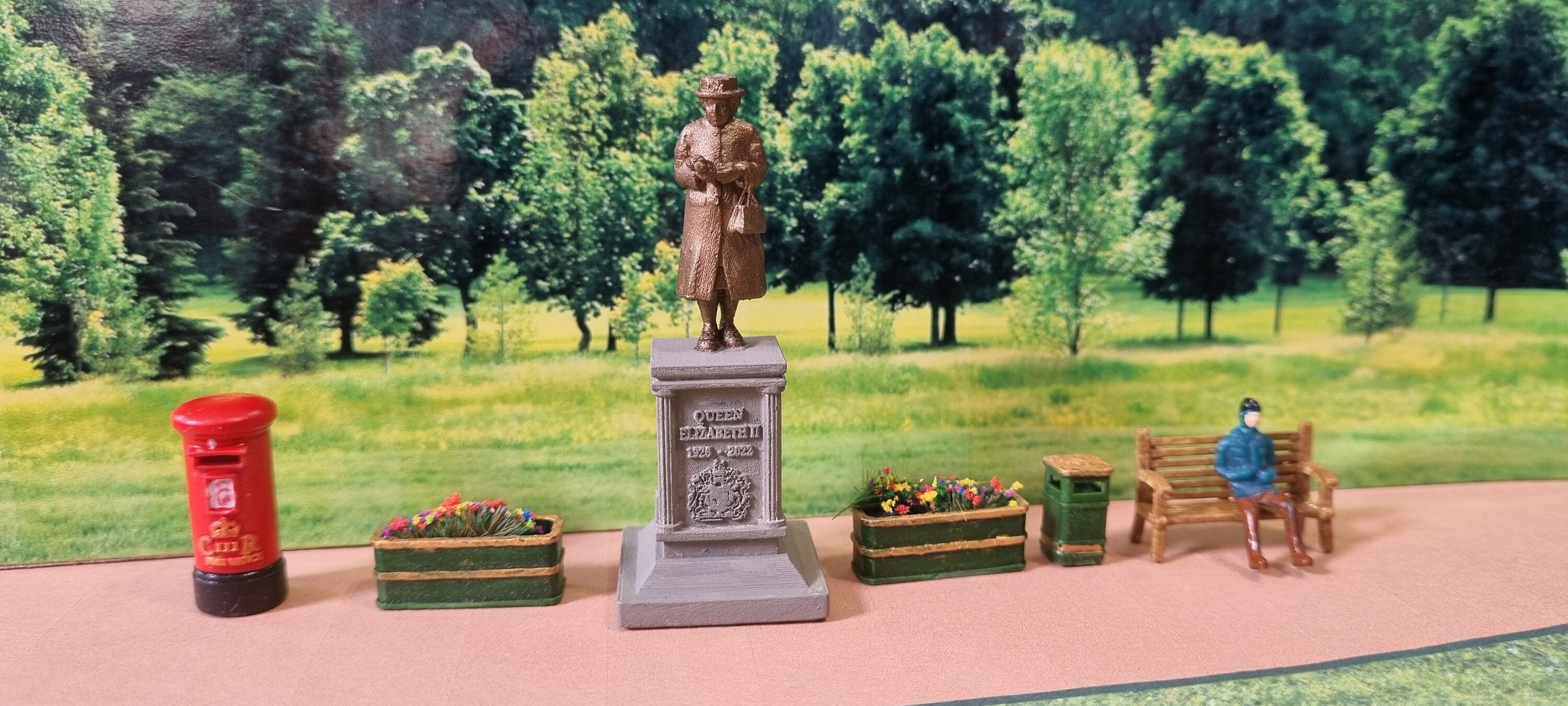 Queen Elizabeth II Memorial Plinth OO Gauge 1:76 Scale Model Scenery - Etsy