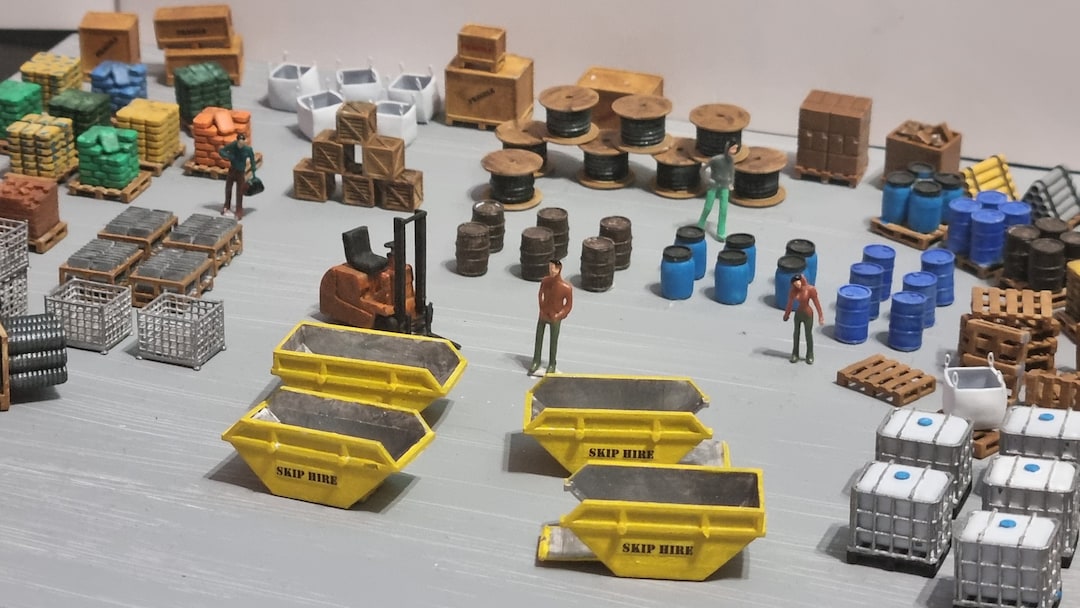 Skips Set of Four OO Gauge 1:76 Scale Model Scenery Railway/diecast ...