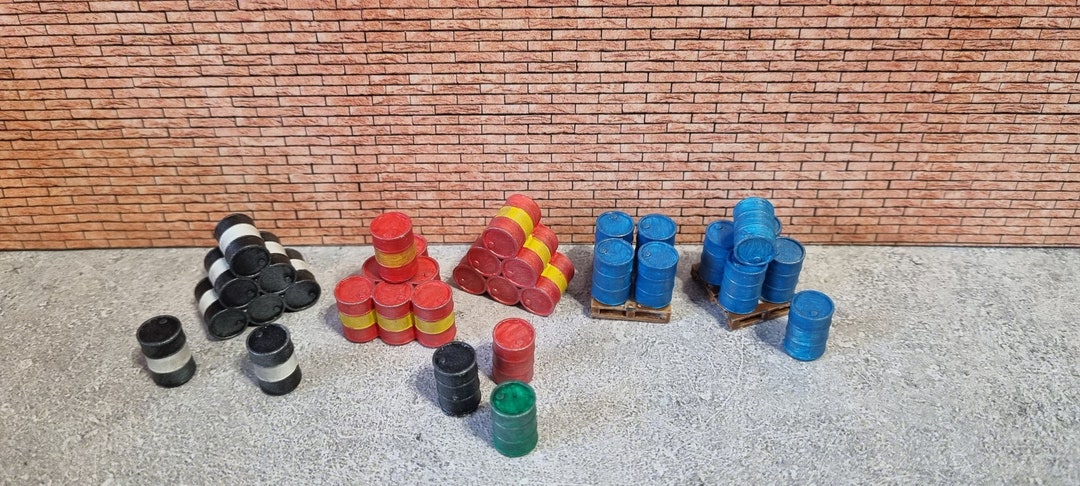 Oil Drums / Barrels Full Set OO Gauge 1:76 Scale Model Scenery Railway ...