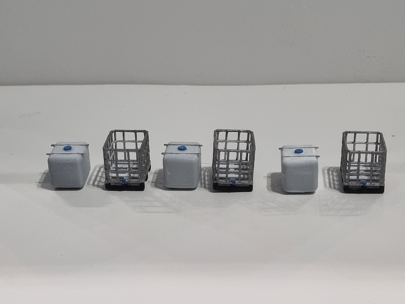 IBC Pallet Tank 3D Printed 1:76, OO Gauge Model Miniature Scenery ...