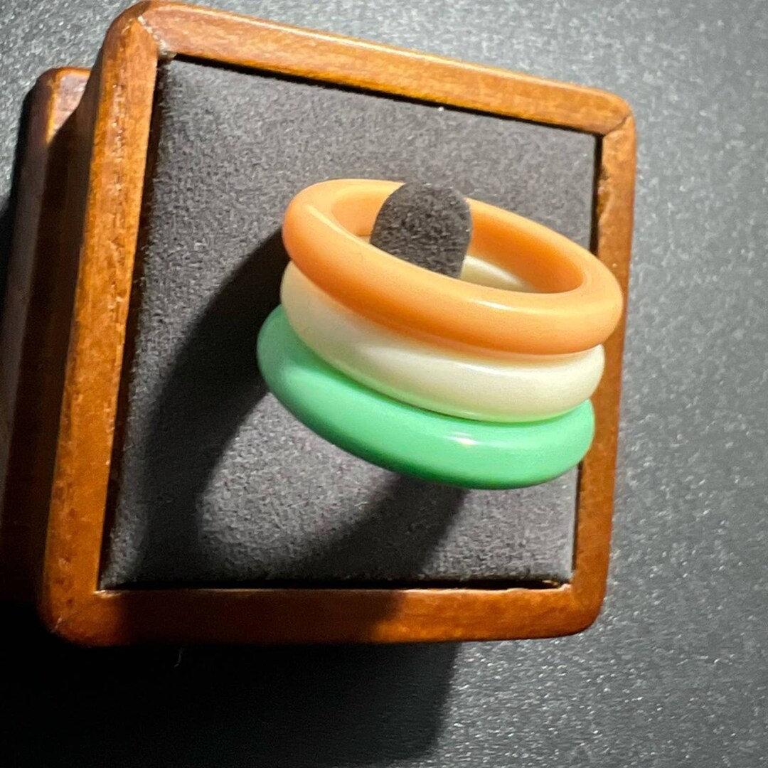 Vintage Set of 3 Simple Plastic Band Rings Sz 7 Coral & Mint - Etsy