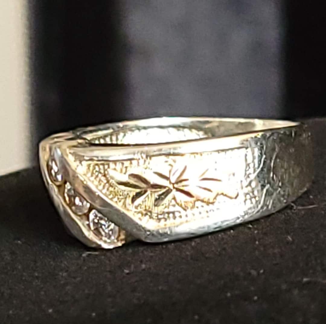 Black Hills Gold Stamper Men's Ring - Etsy