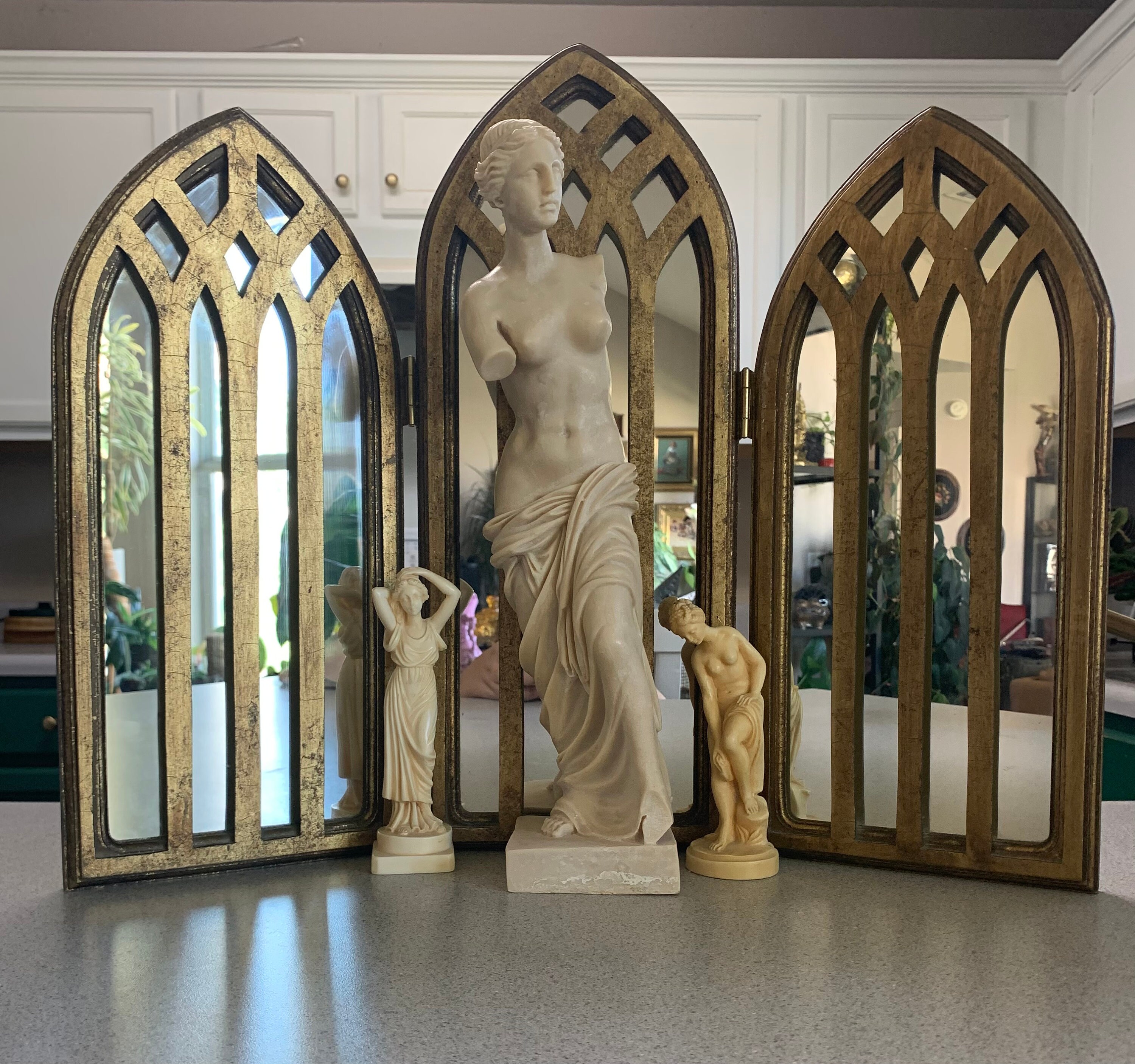 Vintage Greek Goddess Venus De Milo Resin Statue - Etsy