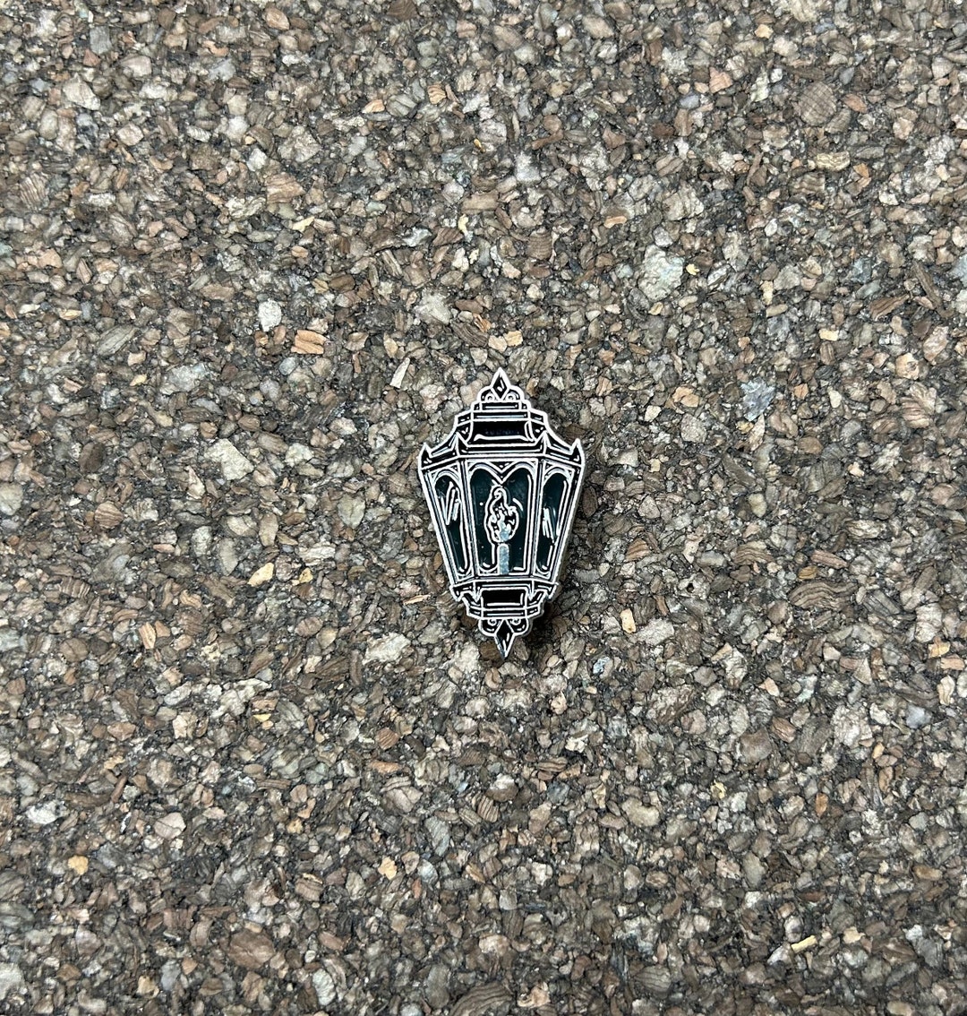 Black Lantern Enamel Pin, Gothic Lantern Pin - Etsy