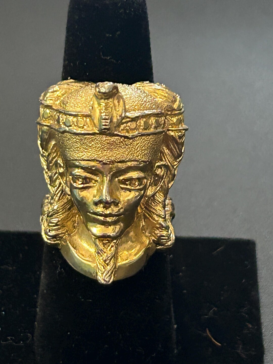 Novelty Statement Ring! Heavy Gold Tone With Egyptian-style Pharaoh ...