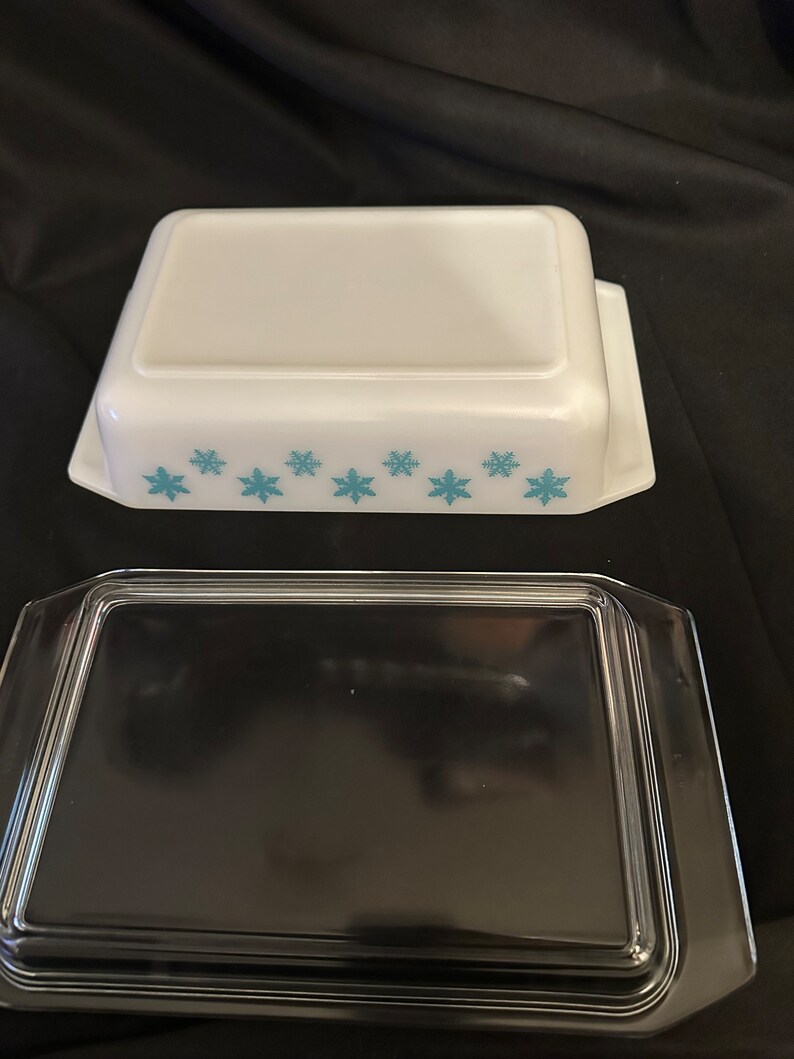 Pyrex Snow Flake Saver Casserole Dish - Etsy