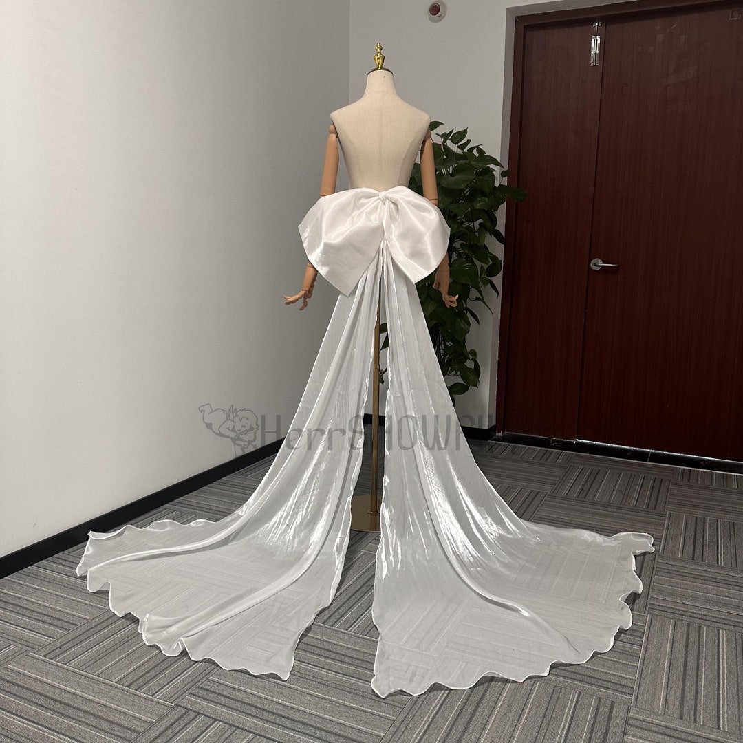 Minimalist Ivory Ribbon Bow With Long Train Taffeta Bow Wedding Overlay ...