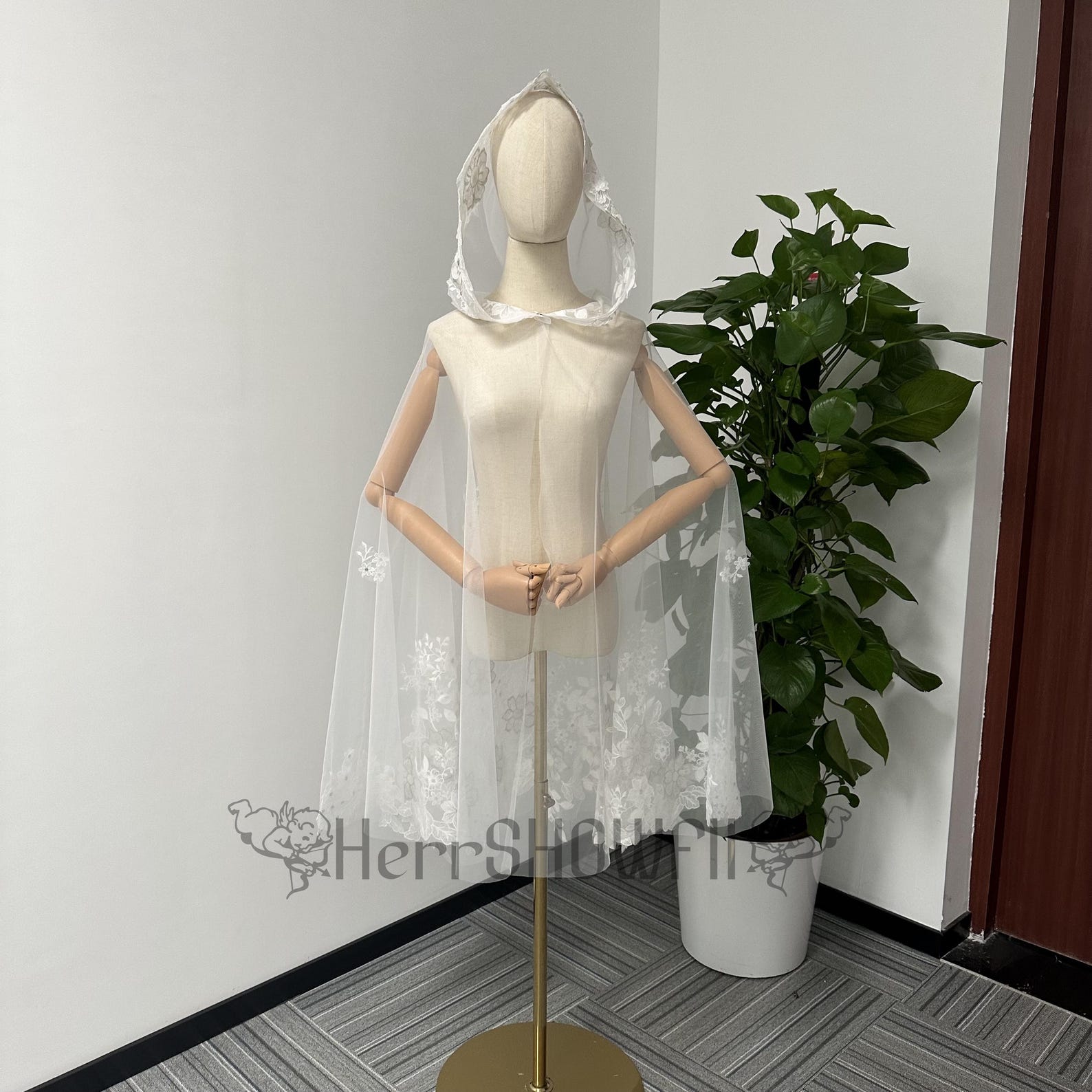3D Flower Lace Wedding Cape Veil for Faerie, Fairy Flowery Bridal Cloak ...