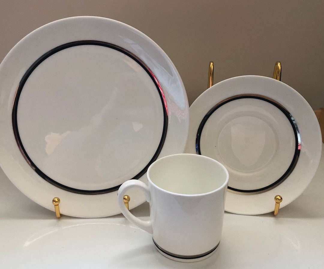 Wedgwood Charisma Susie Cooper Design White Bone China Coffee Tea Cups ...