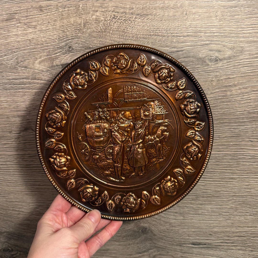 Vintage Tavern Coaching Inn Hammered Copper Small Round Pub Plate ...