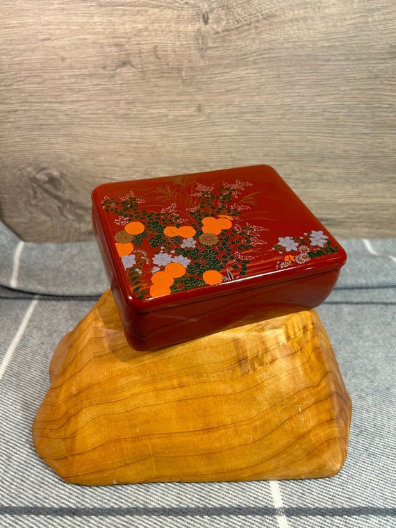 japanese shikki lacquerware box - Gem