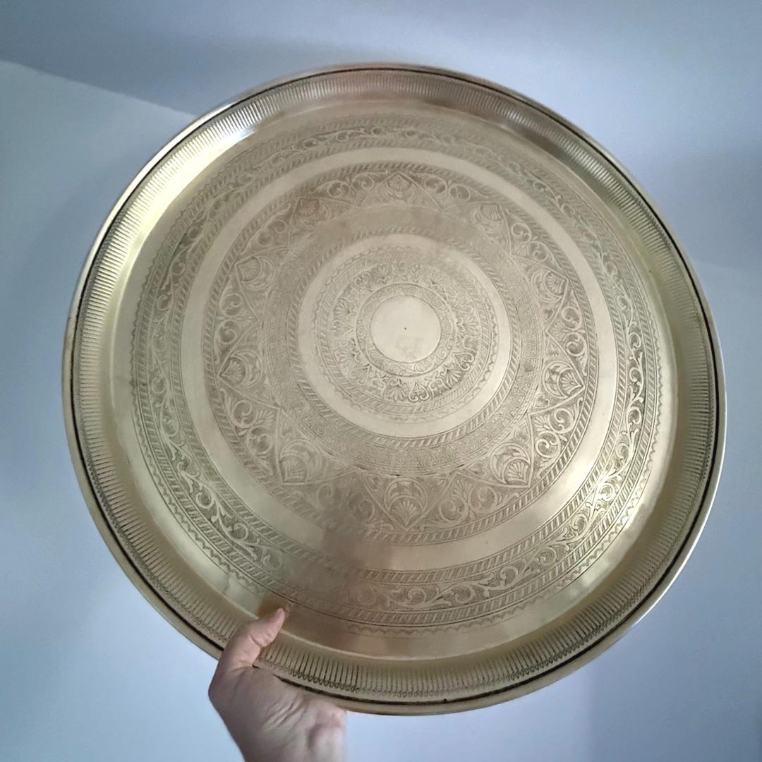 Vintage 2.6kg Hand Crafted Solid Brass Large Round Etched Plaque Tray ...