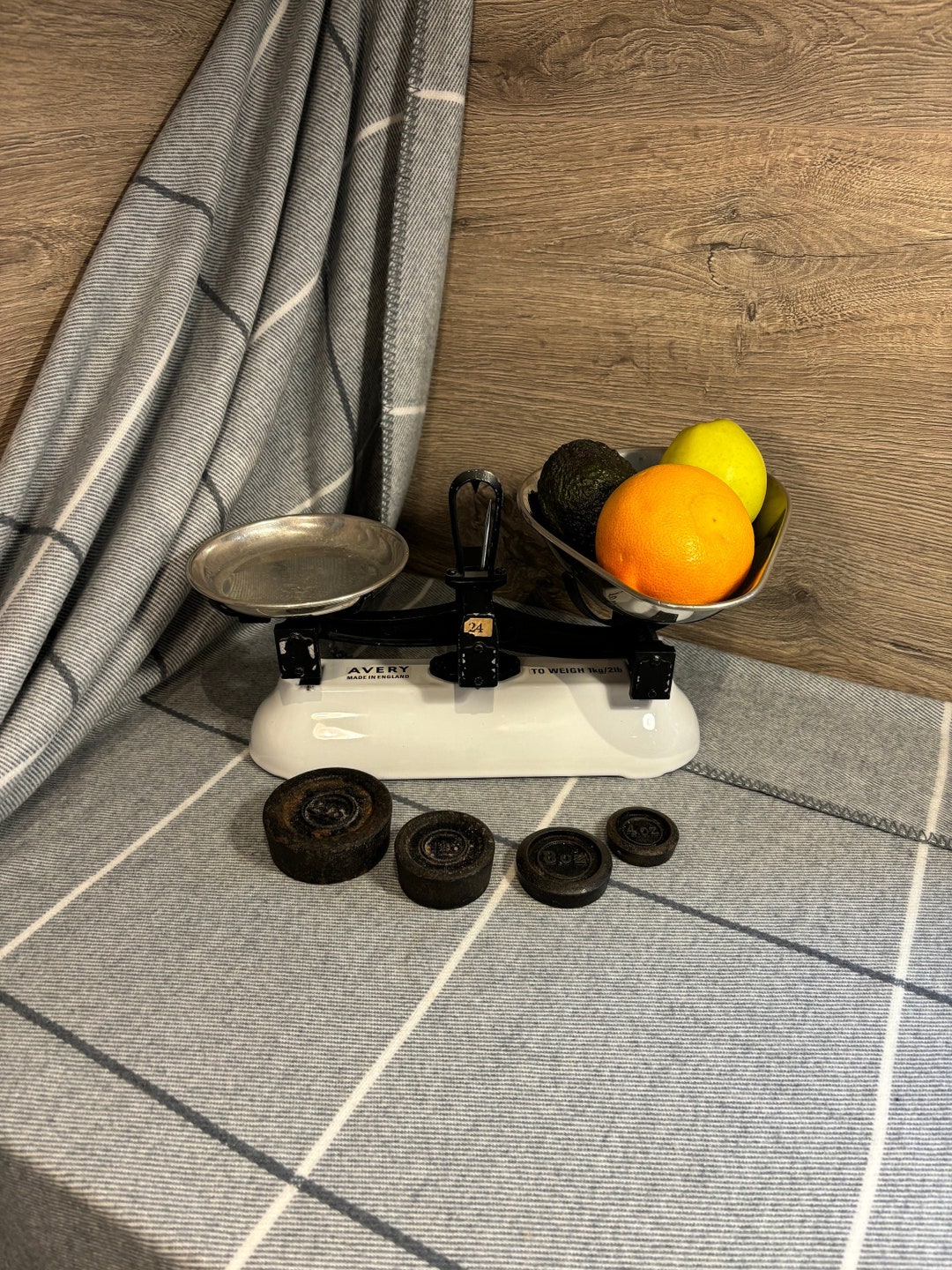 Vintage Avery Made in England Cast Iron White, Black & Silver Tone ...