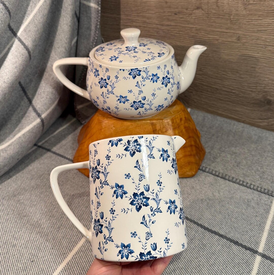 Vintage Dainty Blue Flower Matching Large Teapot & Pitcher Jug Set of 2 ...