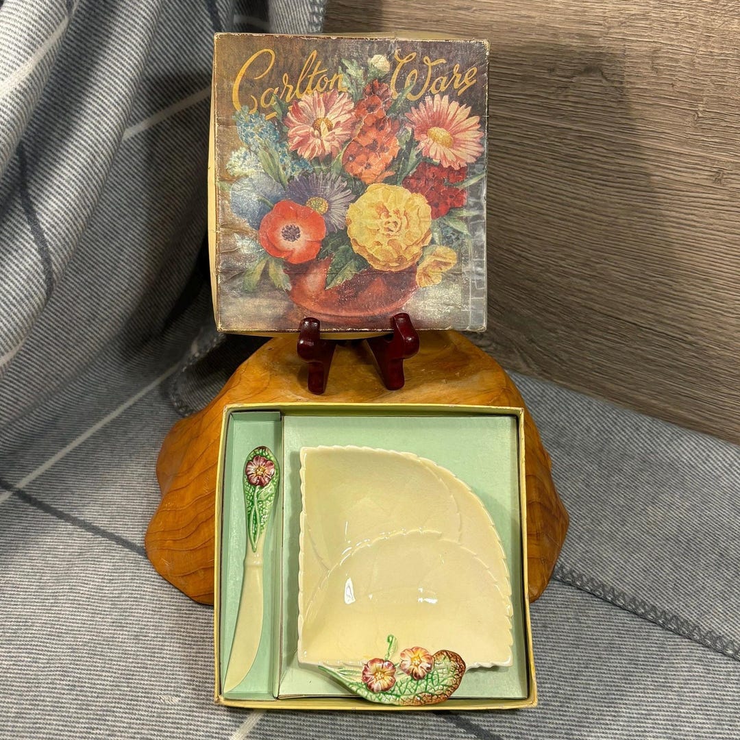 Vintage Carlton Ware Primrose and Leaf Shaped Small Dish Plate Bowl ...