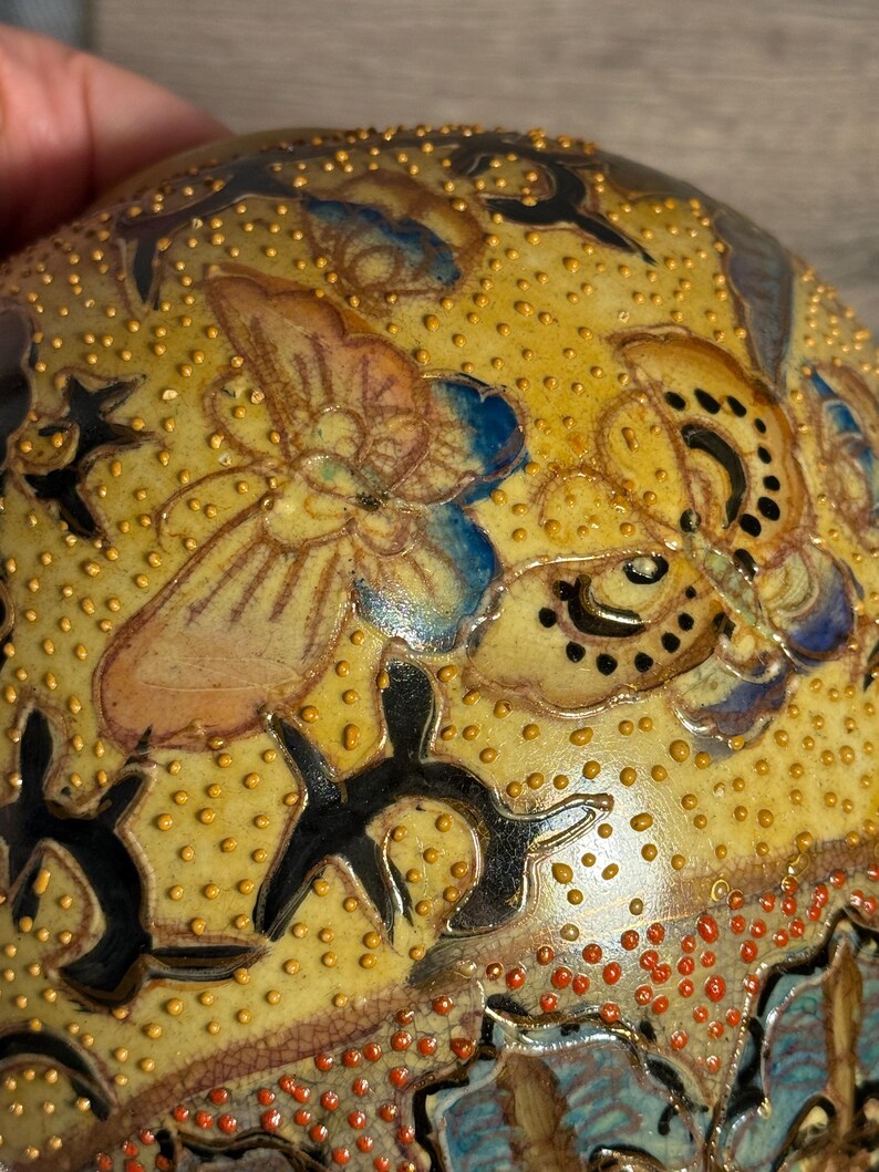 Vintage- Damaged- Satsuma Butterflies Large Round Lidded Ginger Jars ...