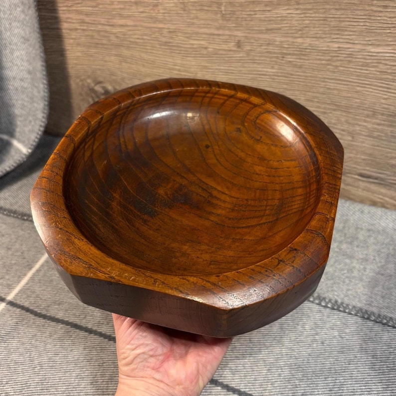 Vintage Hand Crafted Traditional Brown Wood Gentleman's Retro Chunky ...