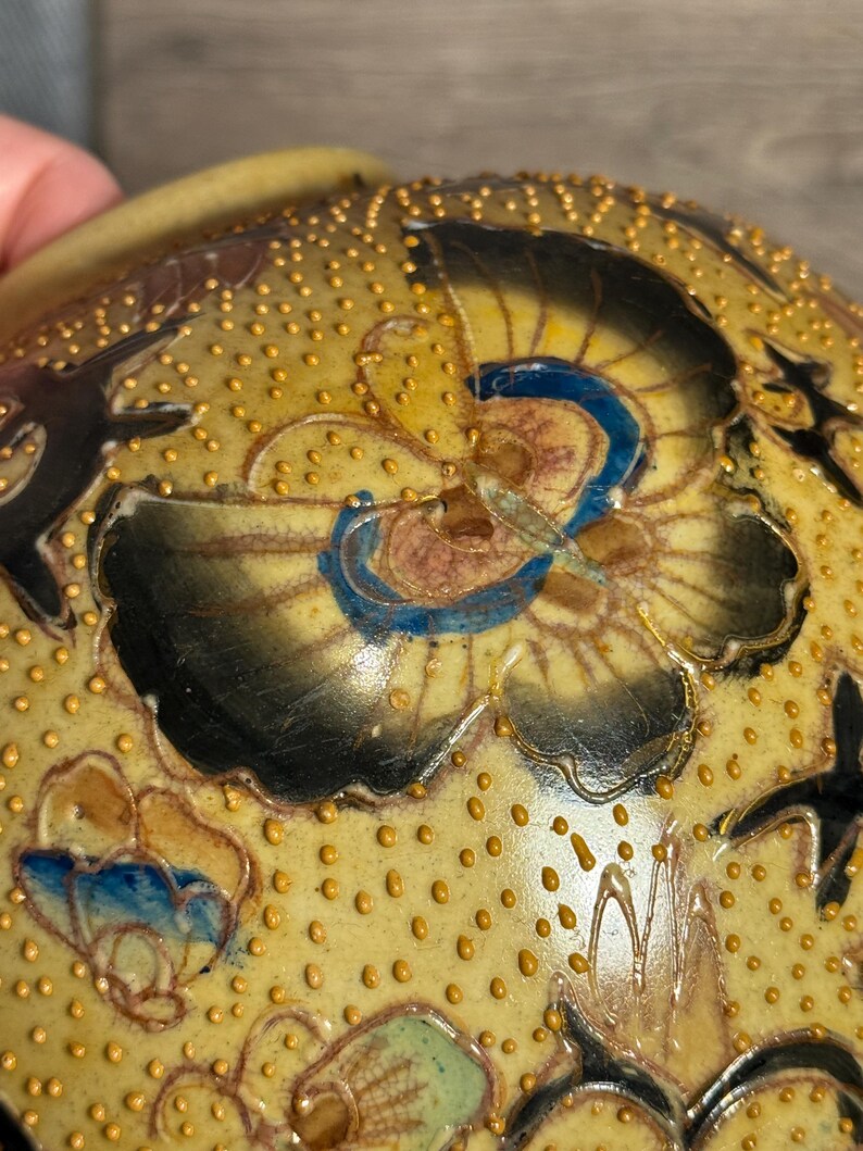 Vintage- Damaged- Satsuma Butterflies Large Round Lidded Ginger Jars ...