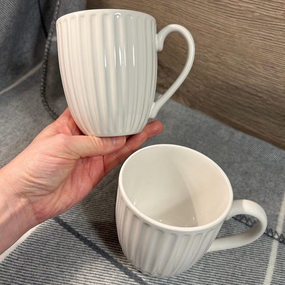 Vintage Rayware Minimalist White Round Ribbed Mugs- Set of 2 | Cuppa of ...