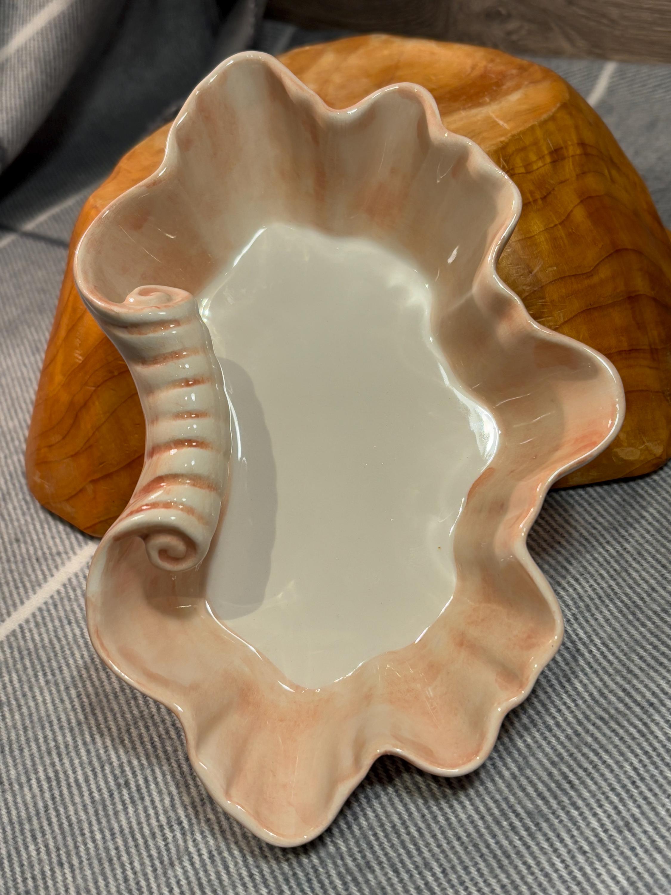 Vintage Villa Mimosa Pastel Coral Clam Shell Soap Dish Hand Made in ...