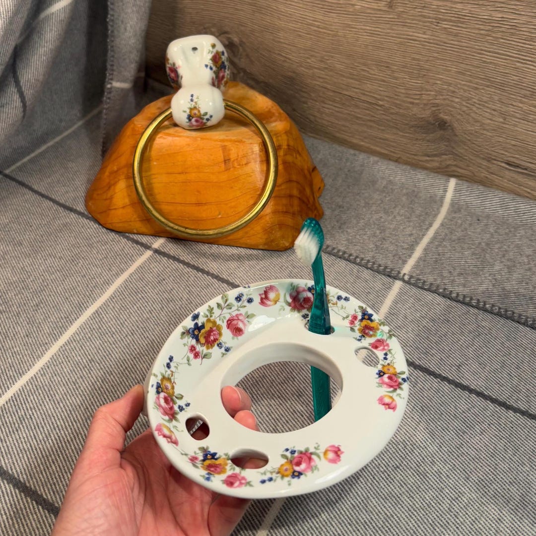 Vintage Brass and White Floral Ceramic Wall Mounted Bathroom Towel Ring ...